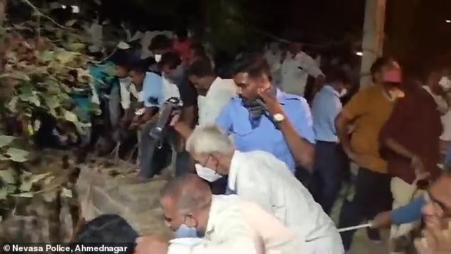 Five Family Members Die One After The Other After Jumping Into A Well