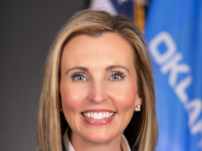 Senator Kristen Thompson named Legislator of the Year