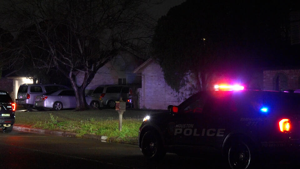 Husband and wife shoot each other with same firearm in southwest ...
