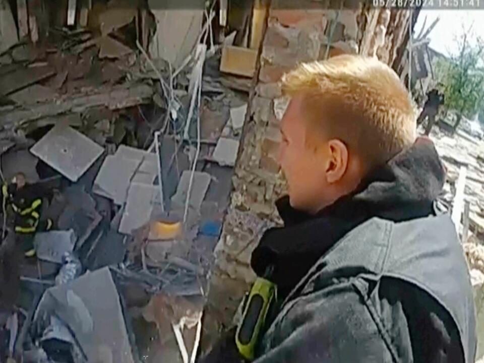 Ohio explosion caused by crew cutting gas line they thought was turned ...