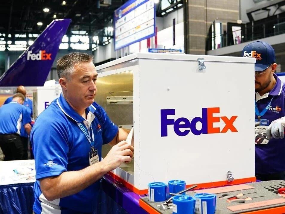 FedEx, Memphis enter $25M NIL partnership