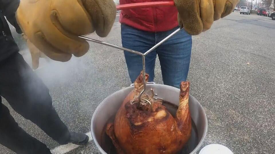 Deep-frying a turkey? Follow these safety tips to avoid fires and burns ...