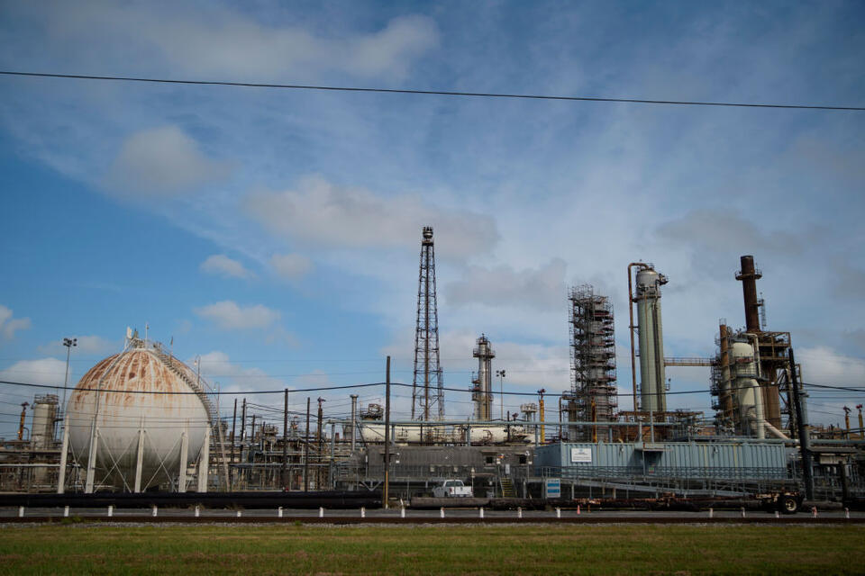 Oil tank explodes at Corpus Christi refinery, injures seven - NewsBreak