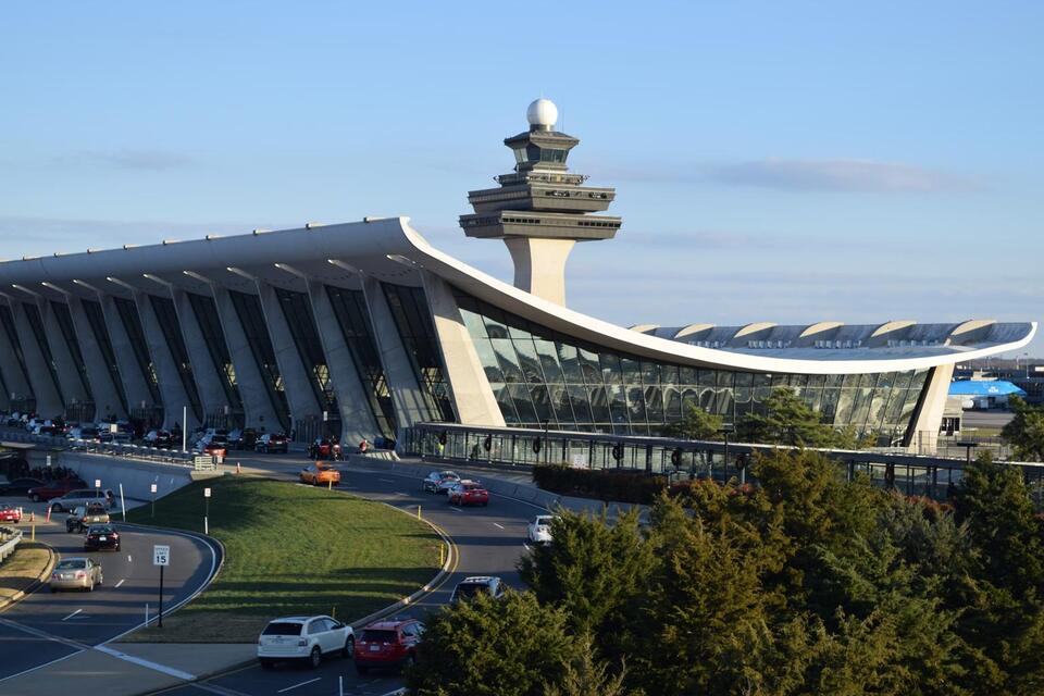 Pregnant woman from Ghana and her son are being detained at Dulles ...