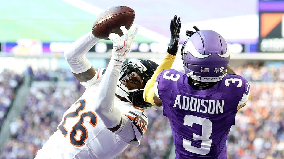 Bears' Nahshon Wright pays tribute to late coach John Beam with ...