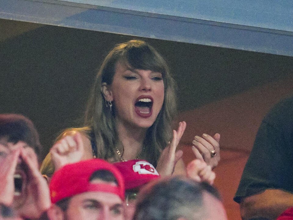 Taylor Swift and Travis Kelce Steal the Show at US Open