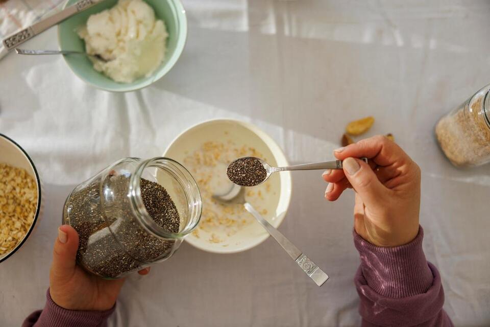 Dietitians Share 6 Health Benefits of Chia Seeds - NewsBreak