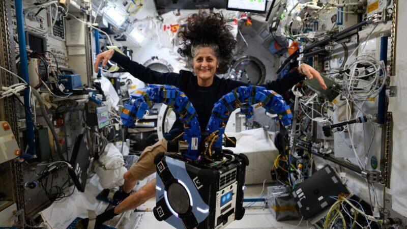 Mysterious ‘Alien’ Sighting At International Space Station Has Everyone ...