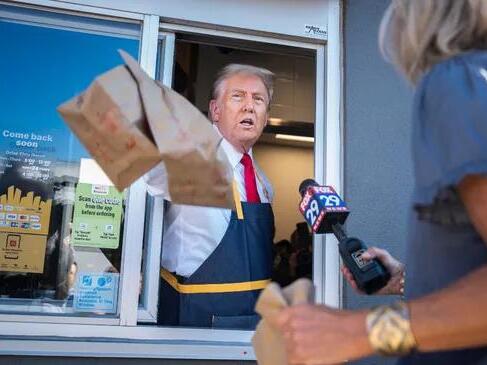 Trump Jabs Harris While Cooking & Serving French Fries At McDonald's
