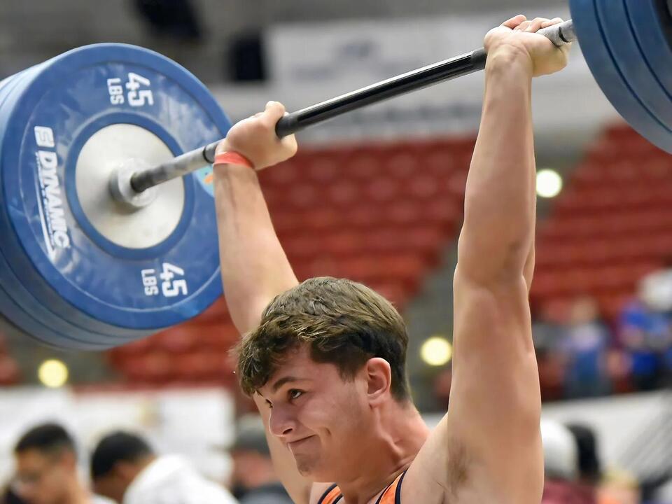 WEIGHTLIFTING: Records fall under Mantas' onslaught