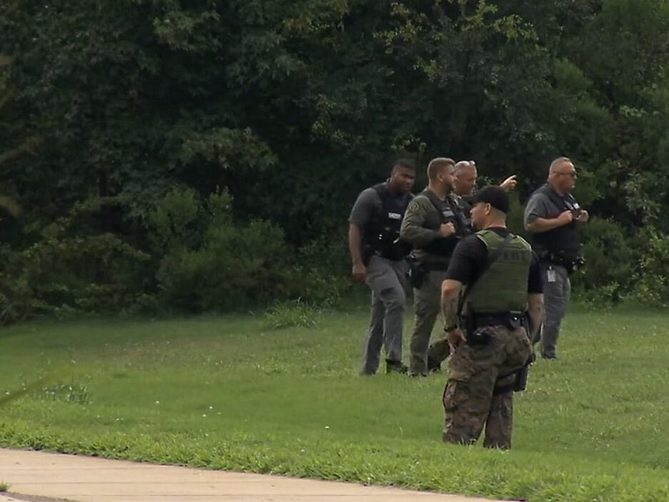 Reward now $50K as manhunt continues for escaped convicted murderer Reward now $50K as manhunt continues for escaped convicted murderer