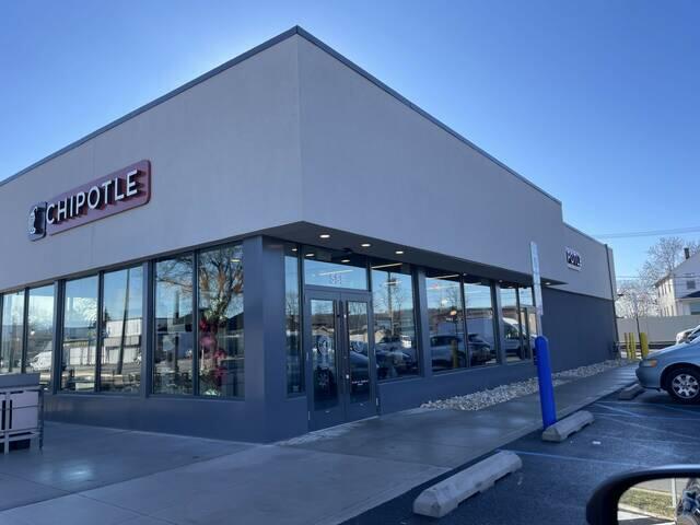 New Chipotle location opens in Kingston - NewsBreak