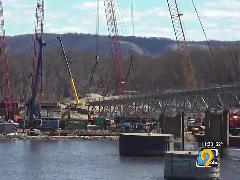 Mississippi River bridge at Lansing reopens after repairs