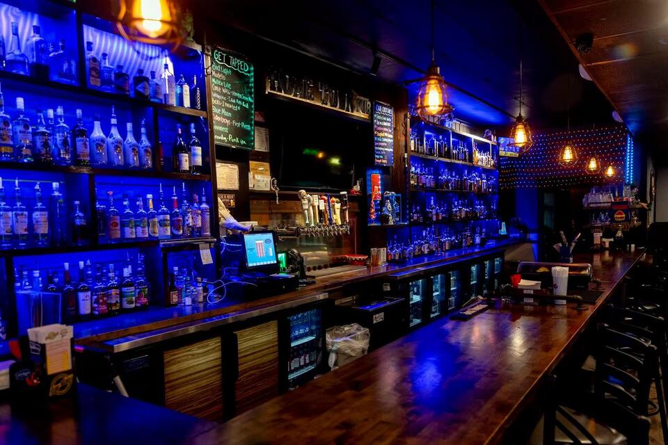 See what Michigan bars, stores sold the most liquor in 2023 - NewsBreak