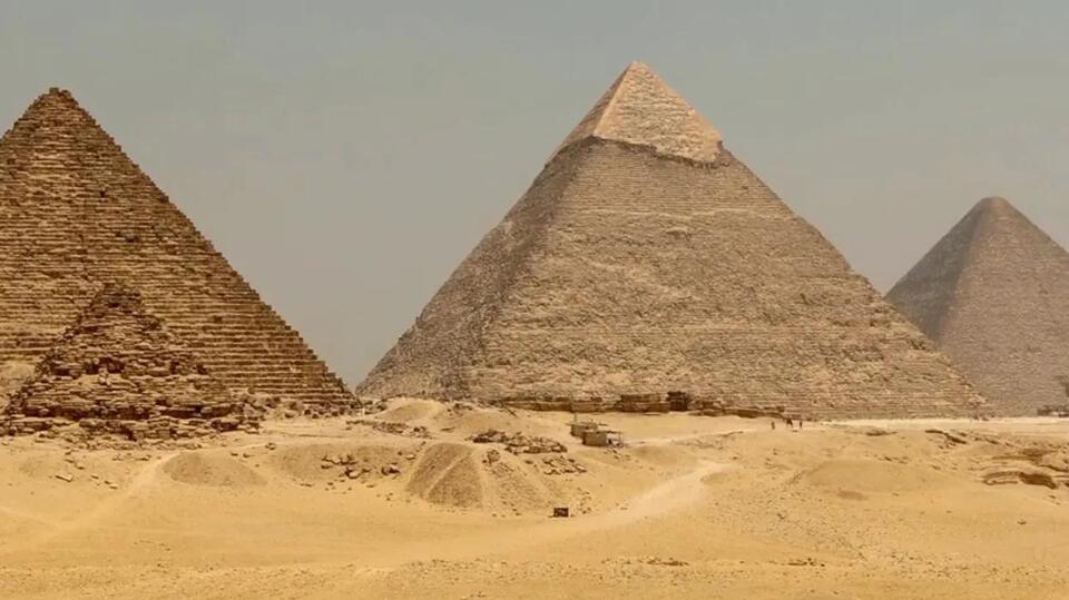 Space discovery shows that the pyramids were built using ingenious ...