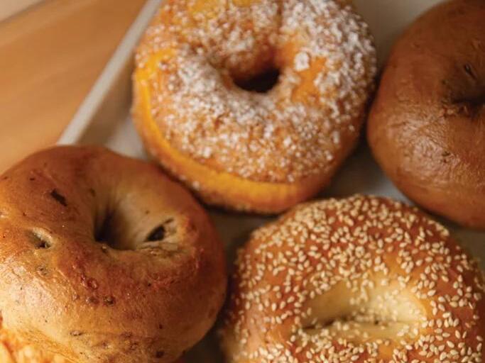 New York Old School Bagel & Deli is on a roll