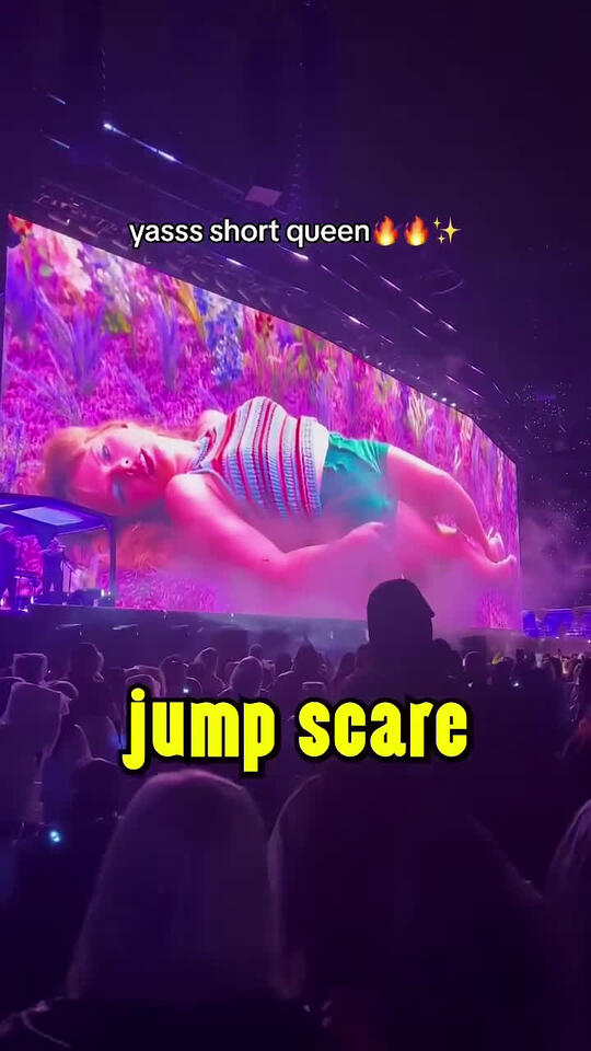 Taylor Swift Scared One of Her Fans 😂 - NewsBreak