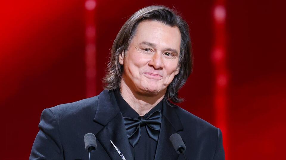 Jim Carrey Breaks Silence on ‘Body Double’ Conspiracy - NewsBreak