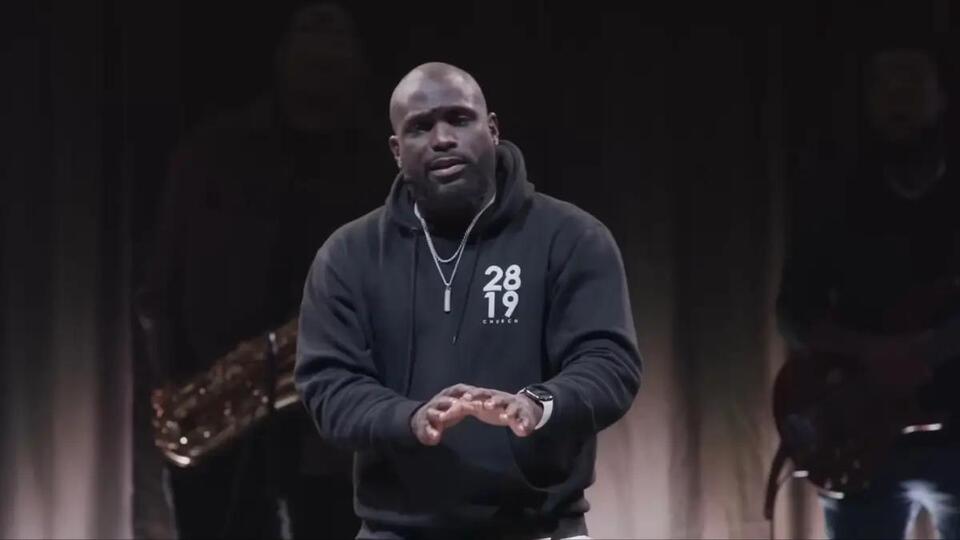 Financial Support Pours In for Rapidly Growing ‘2819 Church’ After City ...