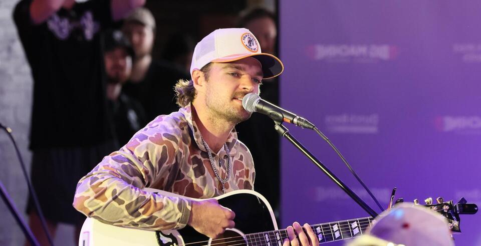 Country Singer's "Heart Is Broken" Over His Fatal Car Crash That Killed ...
