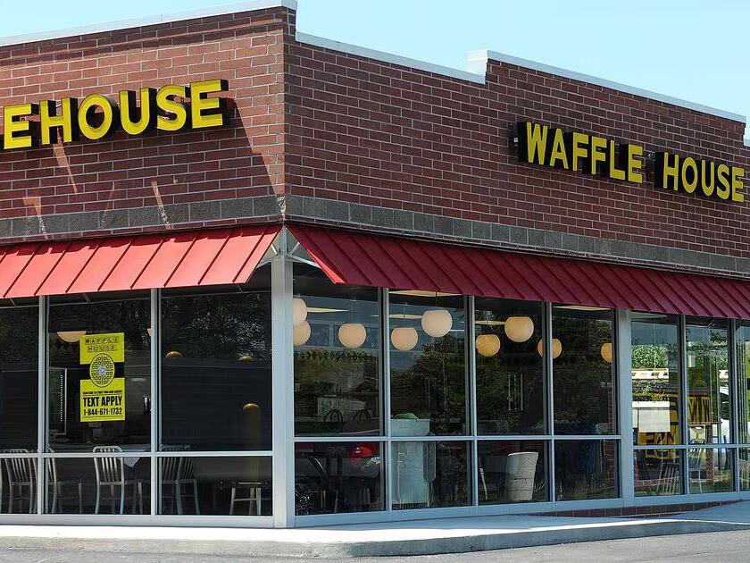 Waffle House in Xenia plans to open this month