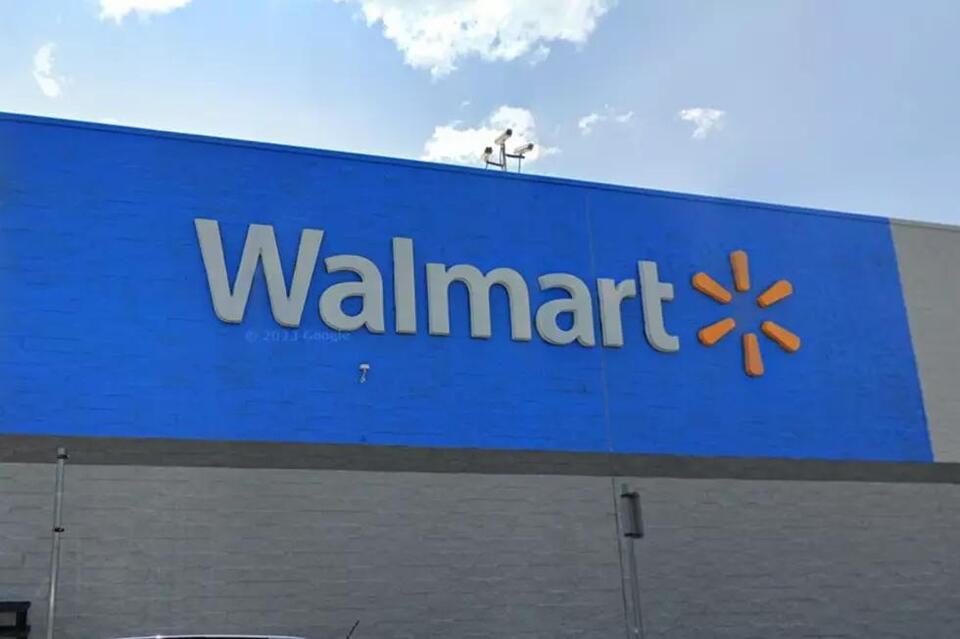We Now Know if Minnesota Walmart Stores Will Be Open on Christmas ...