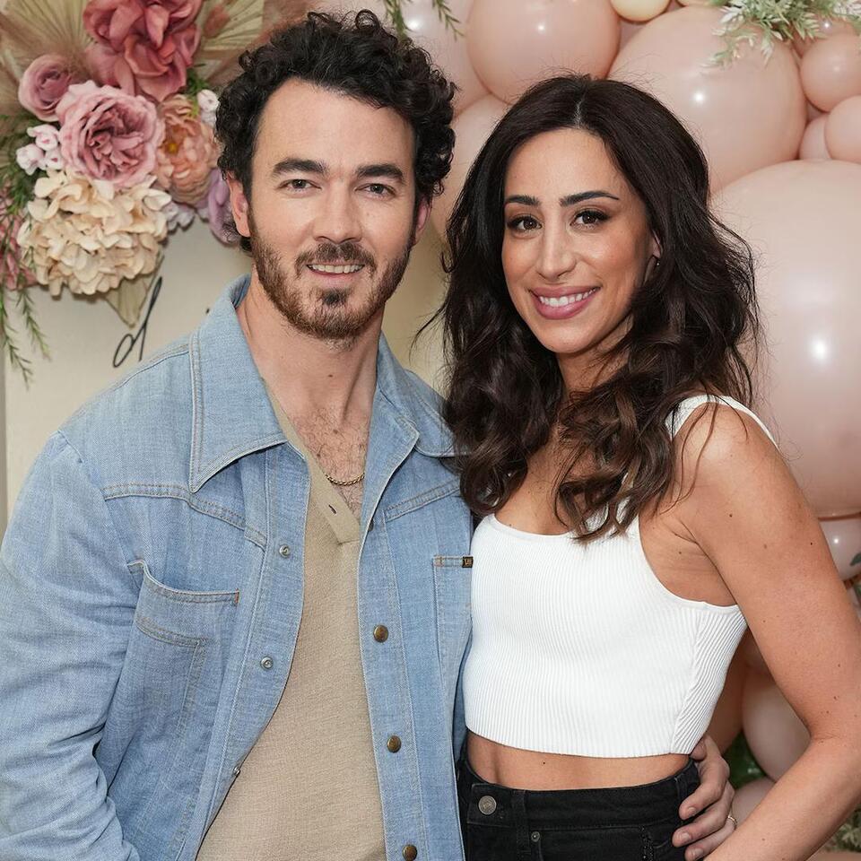 Danielle Jonas Shares Lyme Disease Diagnosis - NewsBreak