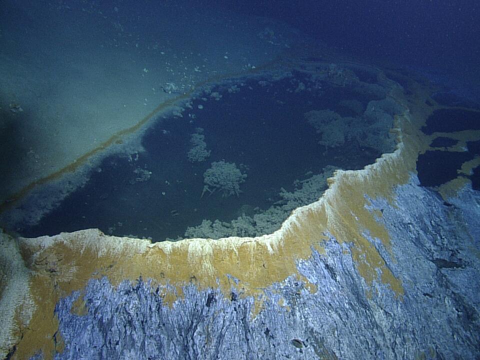 Hot Tub of Despair: The deadly ocean pool that traps and pickles ...