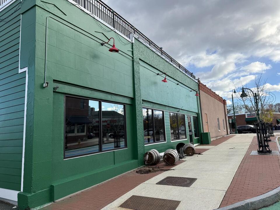 What's Replacing Frog and Turtle Restaurant in Westbrook, Maine - NewsBreak