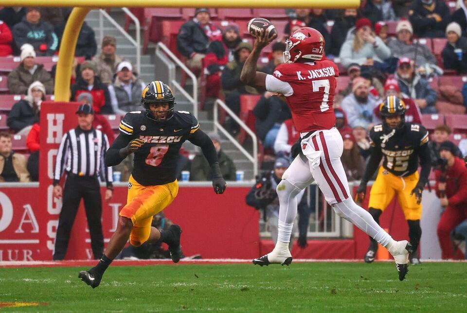 Former Mizzou EDGE Damon Wilson II commits to Miami - NewsBreak