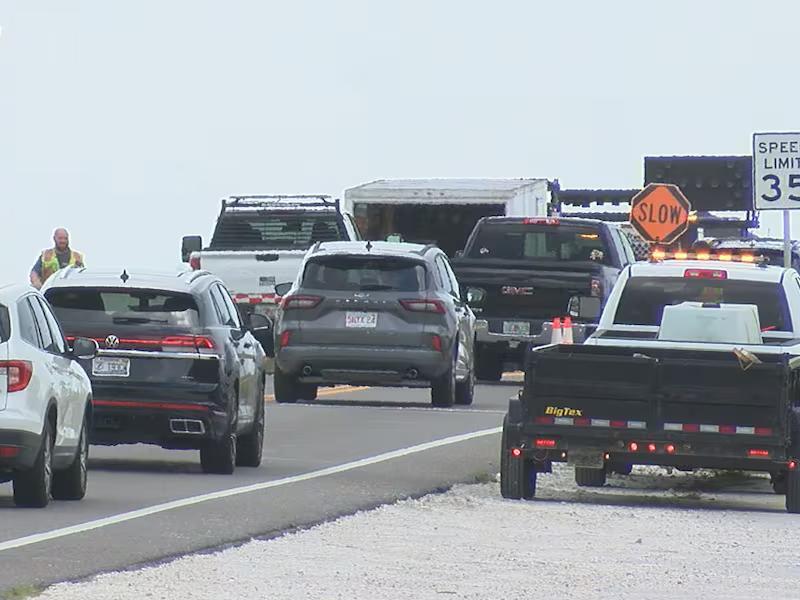 ‘It’s crazy to look at that:’ FDOT crews repair hole on Manatee Avenue ...