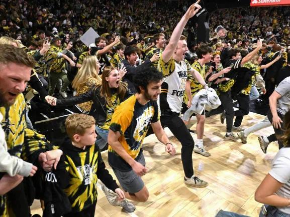 Duke's Kyle Filipowski injured in court storming after Wake Forest's ...