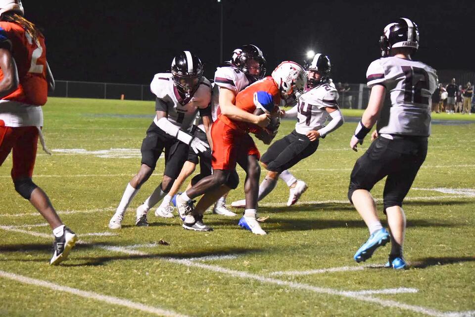Pine Raiders Dominate Home Opener, Roll Past St. Thomas Aquinas 37-14 ...