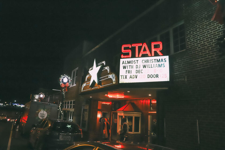 Star Theatre offering holiday shows - NewsBreak