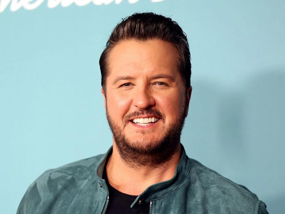 Luke Bryan Has A Lot Of Anxiety And Panic Attacks Before Big Events And ...