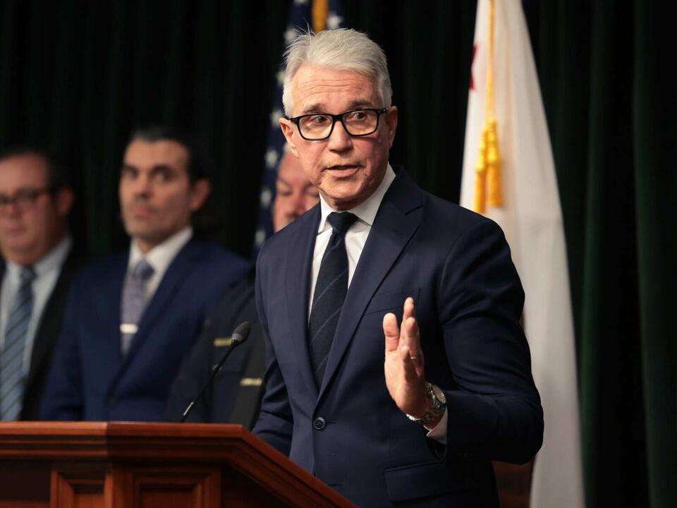 ‘You have pulled over the wrong person’: Video shows controversial ...