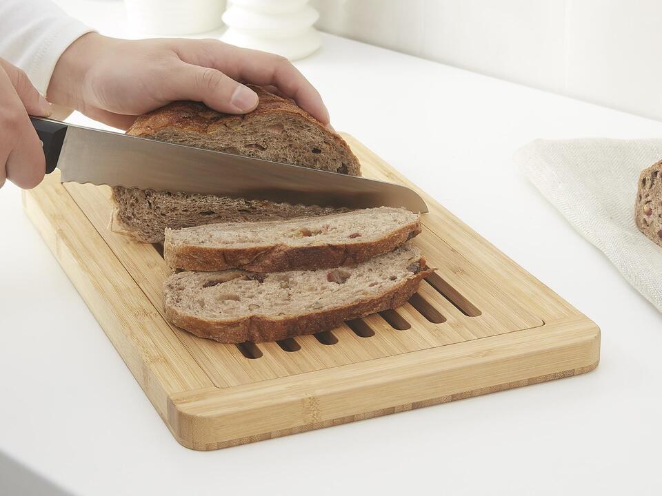 This Viral IKEA ‘Crumb-Collecting’ Cutting Board is the Must-Have ...