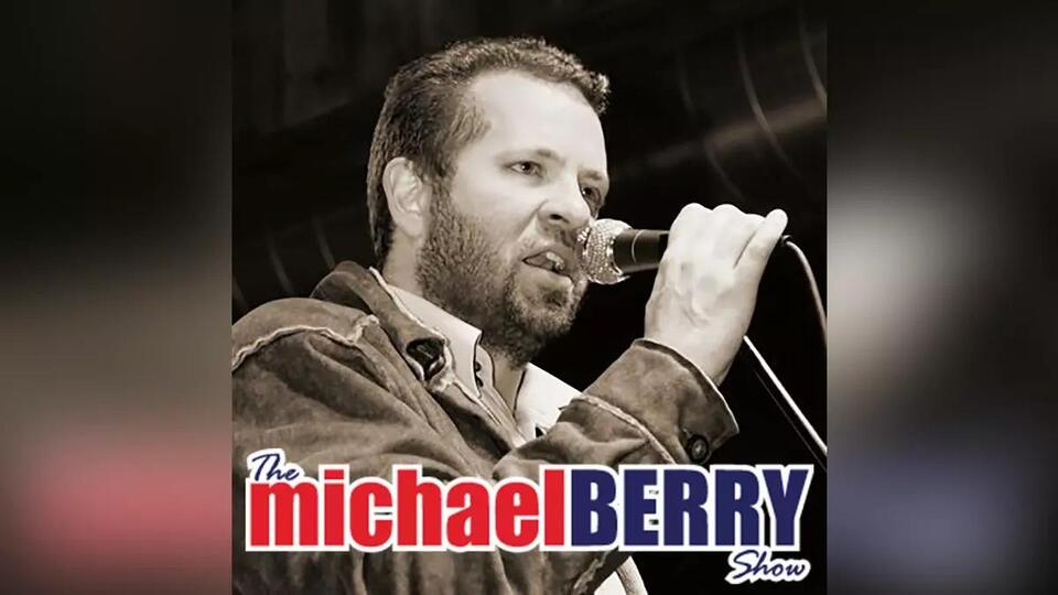 AM Show Hr 3 | Scott Adams, Greenland Protests & Somali Fraud - NewsBreak