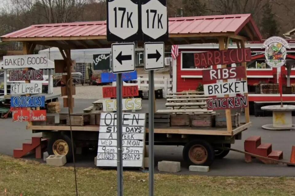 Popular Farm Market Replies To Negative Facebook Comment On Supply ...