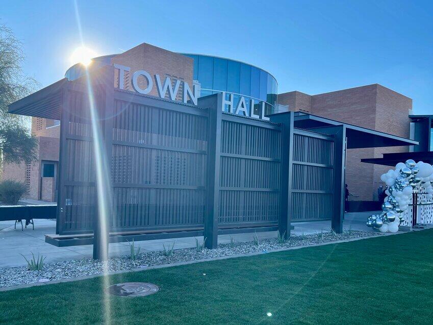 Gilbert offices closed for MLK Day, but trash pickup continues - NewsBreak