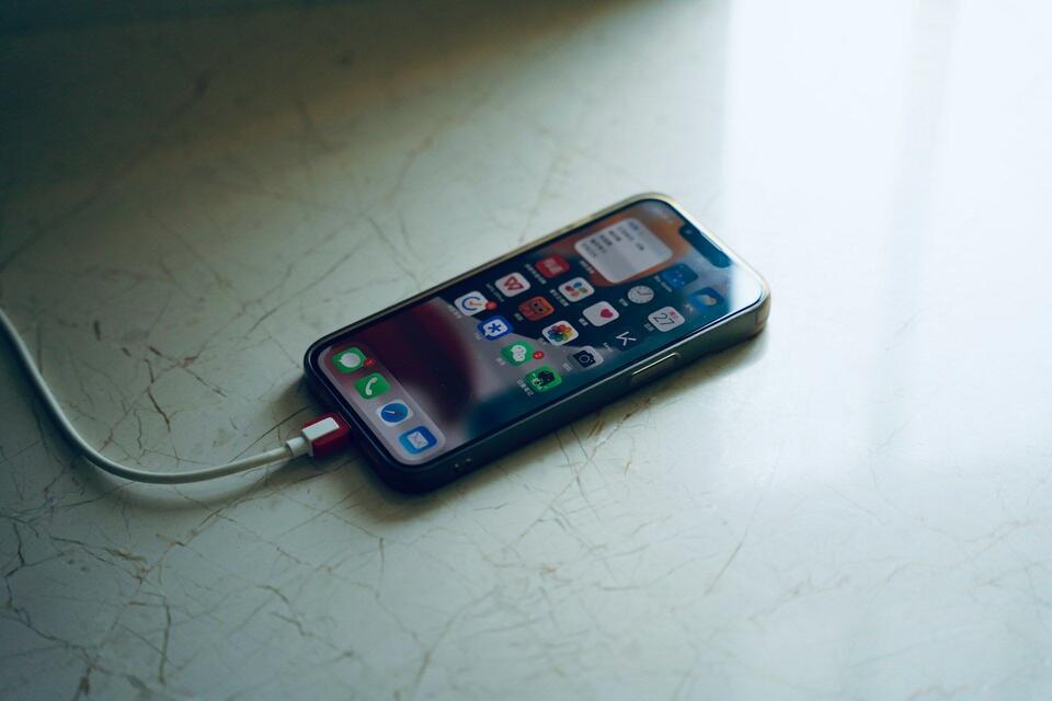 Does Charging Your Cell Phone Equal A Fire Hazzard? - NewsBreak