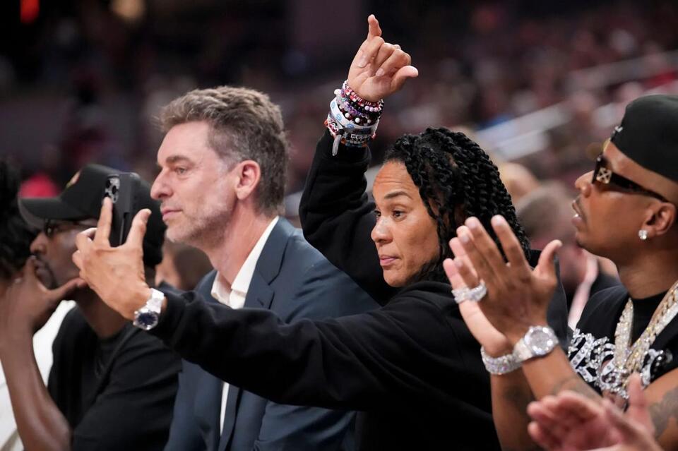 Dawn Staley Swears to Secrecy After Being Spotted Courtside With Rapper ...
