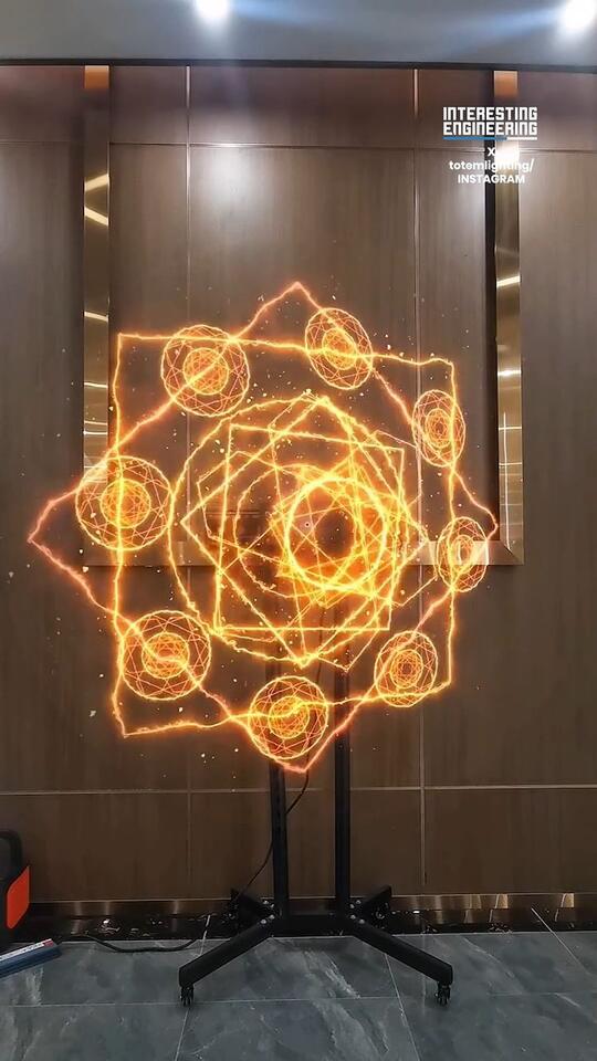 This magical fan can summon beautiful 3D holograms. Feel like Dr ...