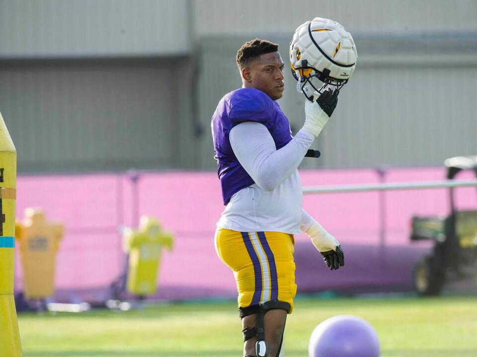 LSU defensive tackle Maason Smith says he is 'fully cleared' to return ...