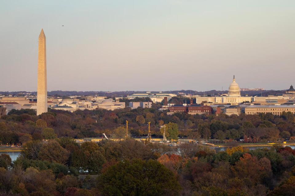 Ruptured pipe sends sewer into the Potomac River: ‘The smell is ...