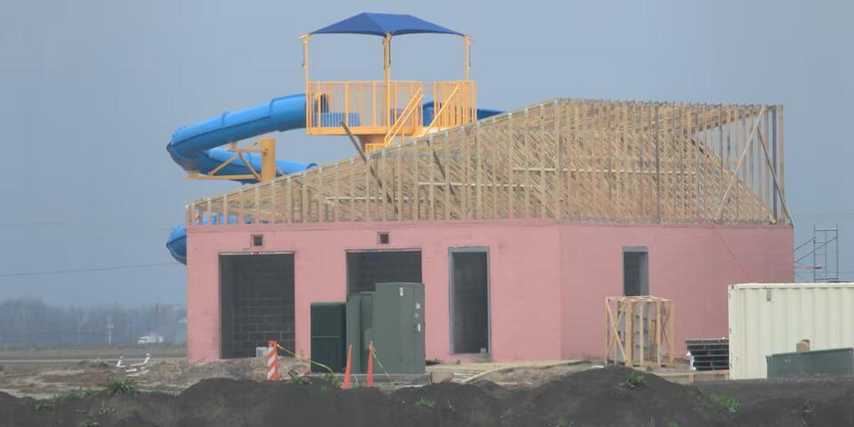 Osceola aquatic center on schedule for late May opening, mayor says ...