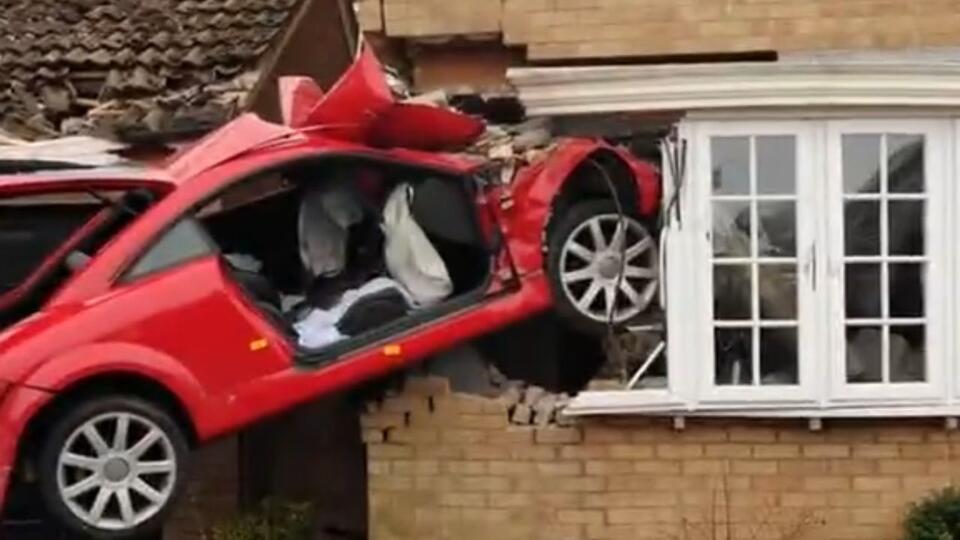 This Family’s Home Has Been Hit by 27 Cars in 3 Years. Yes, Twenty ...
