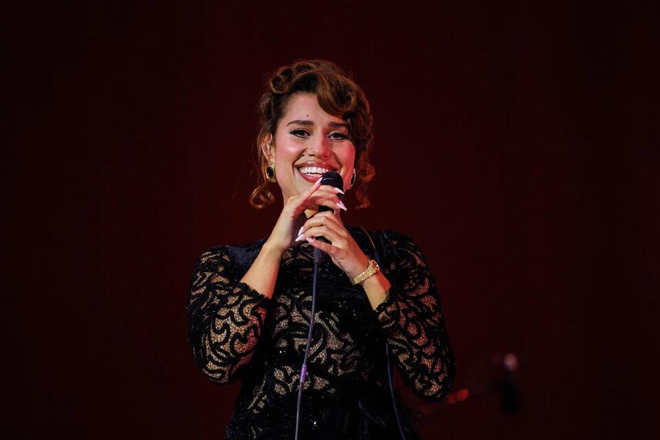 RAYE Says Her Stolen Car With Songwriting Books Inside Has Been ...