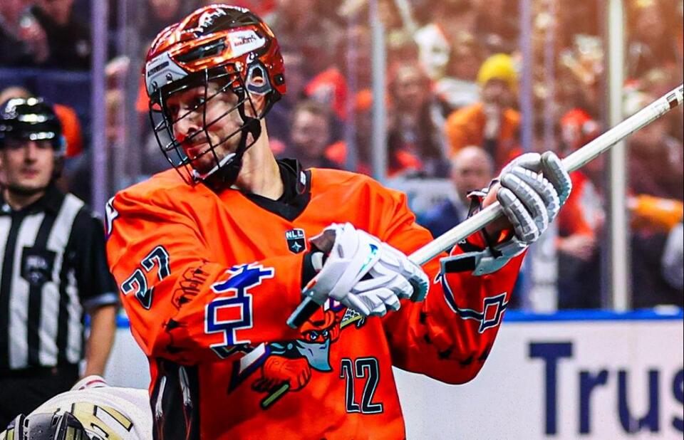 Bandits let late lead slip in loss to Wings - NewsBreak