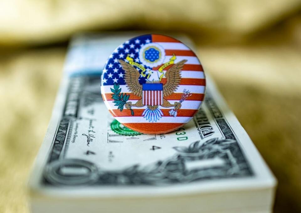 President Reveals When $2,000 Tariff Checks Are Coming - NewsBreak